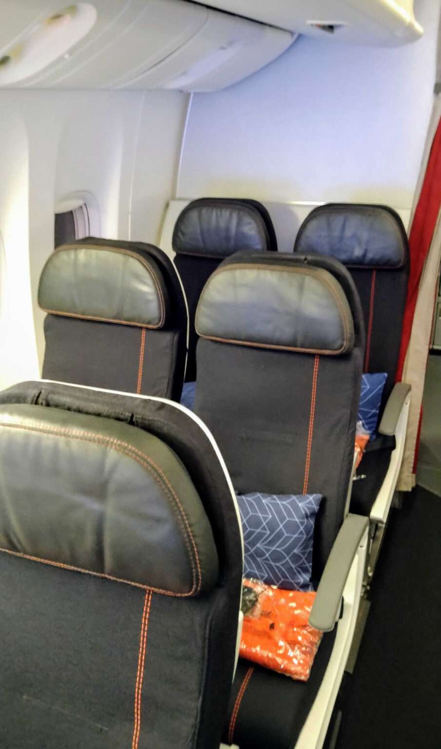 【AIR FRANCE】東京・羽田（夜）発 ⇒ パリ行き～AF293便～ | きのこのファッション＆パリBLOG